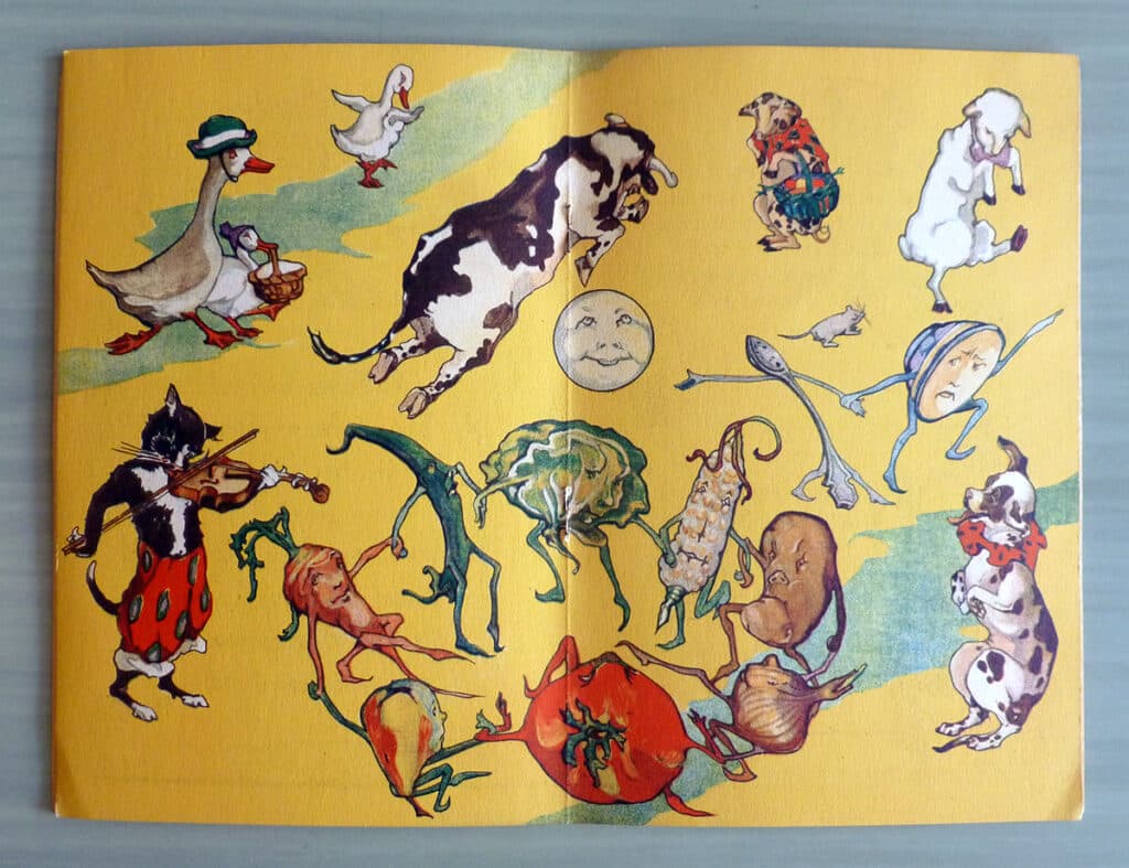 Visit the Monkey’s Paw Bookstore - Downtown Toronto Hotels