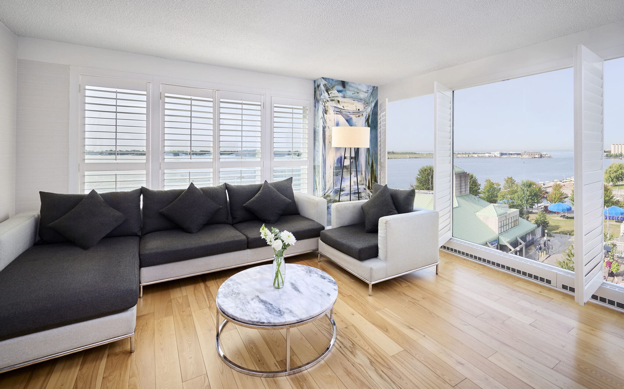 Radisson Blu Toronto Downtown - Downtown Toronto Hotels